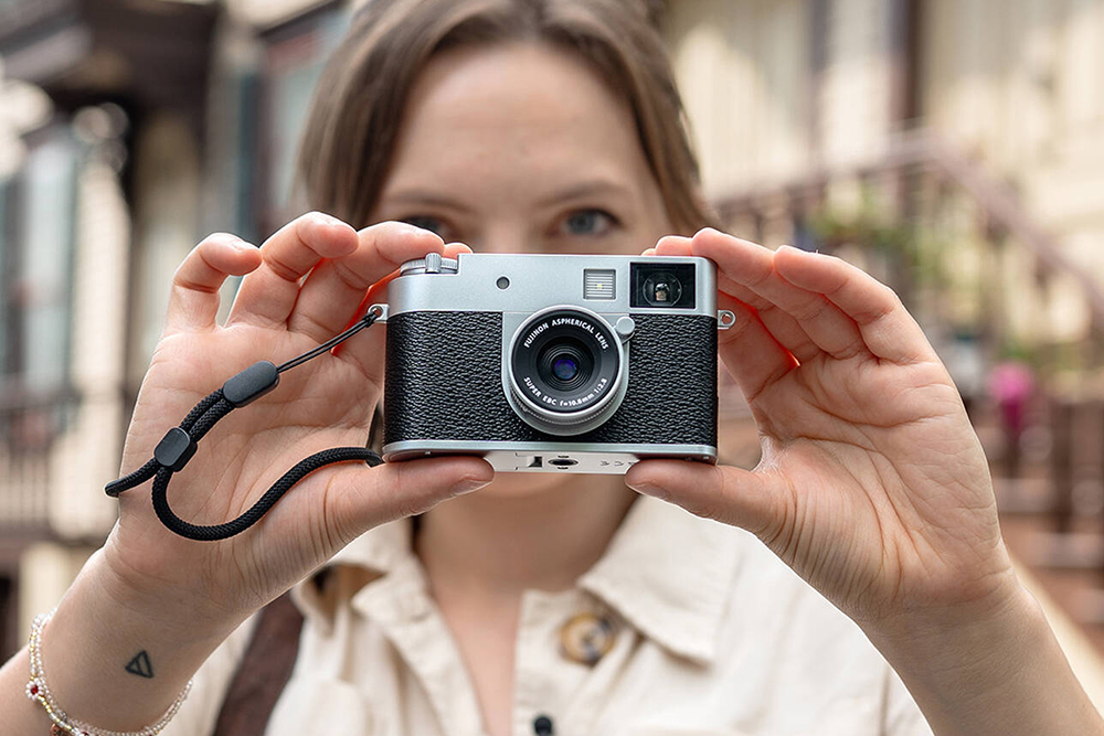 Fujifilm X half: Retro Charm Meets Modern Digital Photography - Digital ...